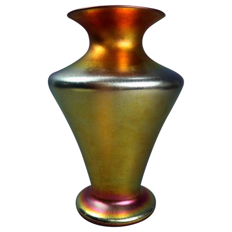 Gold Durand Art Glass Vase Gold Iridescent Finish, Signed and Numbered ...