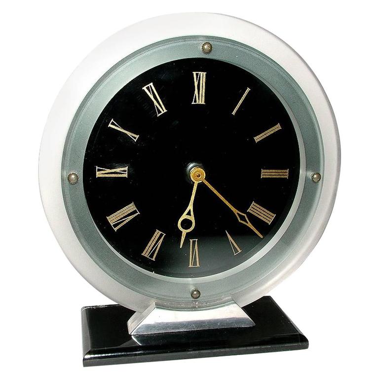 Art Deco Modernist Electric Clock by Temco at 1stDibs
