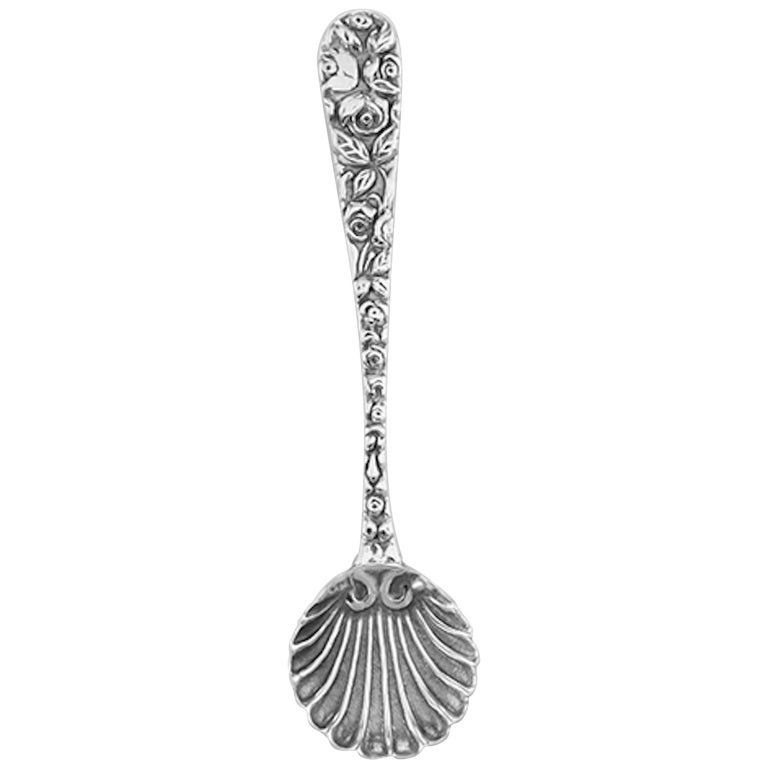 Vintage Shell Style Sterling Silver Salt Spoon For Sale at 1stDibs