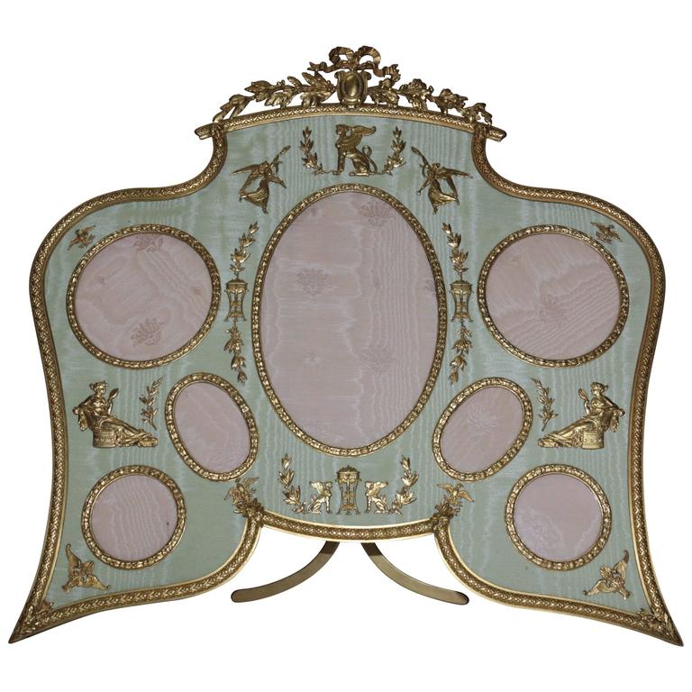 19th Century French Ormolu Bronze Picture Frame For Sale at 1stdibs