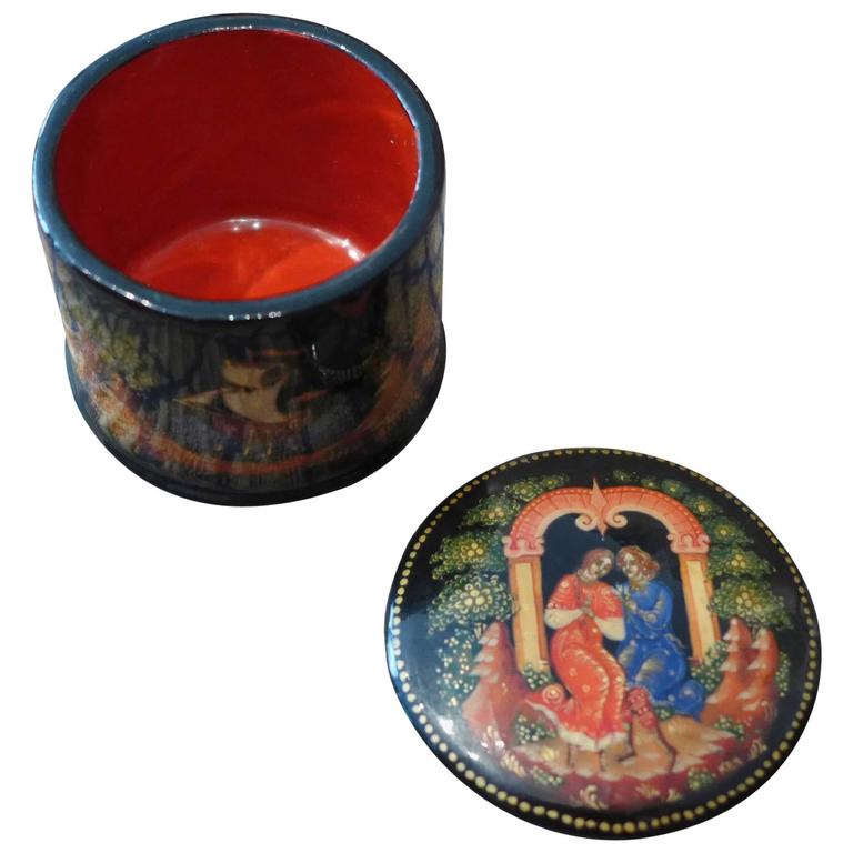 Palekh Hand-Painted Russian Jewelry Lacquered Round Box at 1stDibs