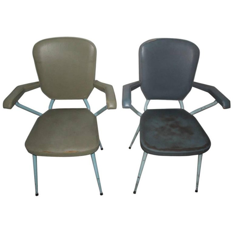 Mid-Century in Particular Chairs Form For Sale at 1stDibs