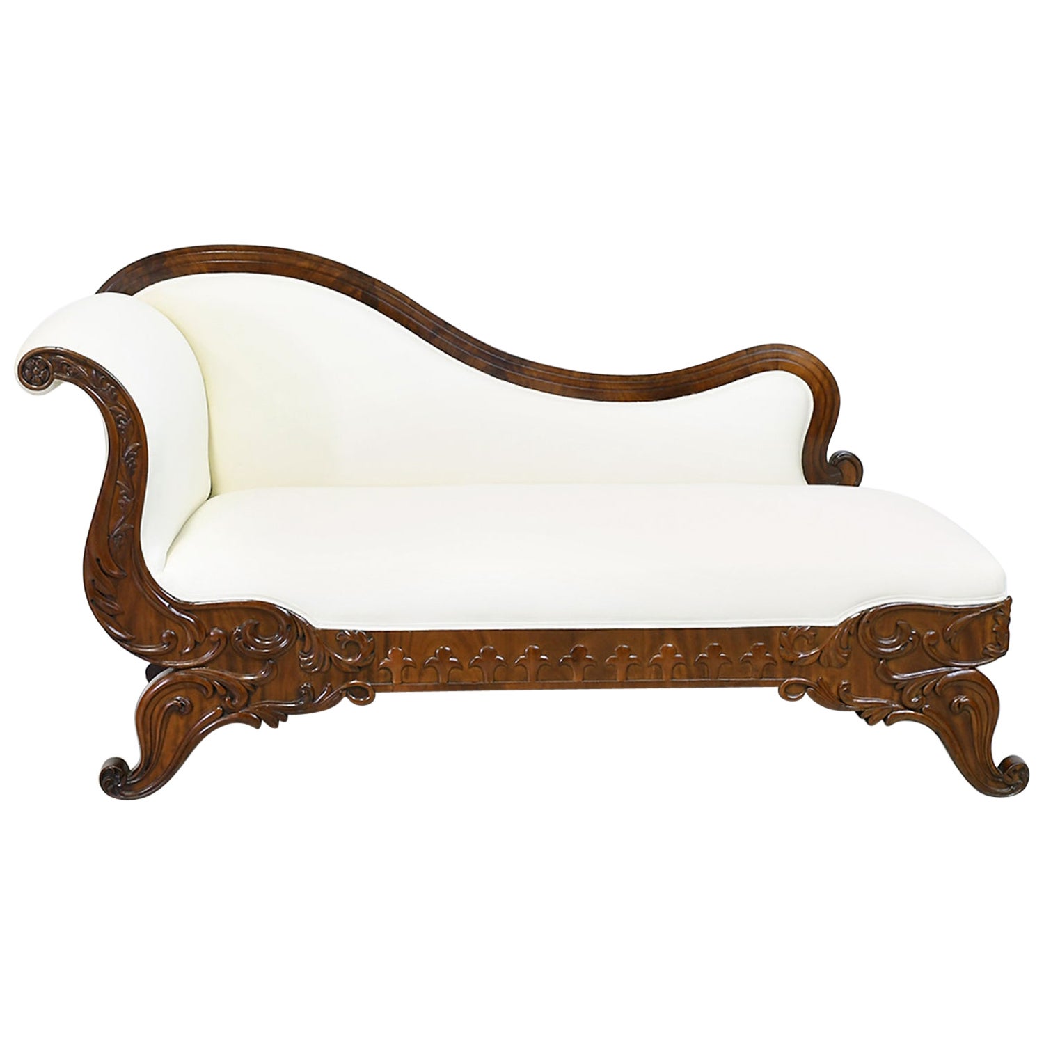 Classic tufted French Recamier meridienne day bed at 1stDibs