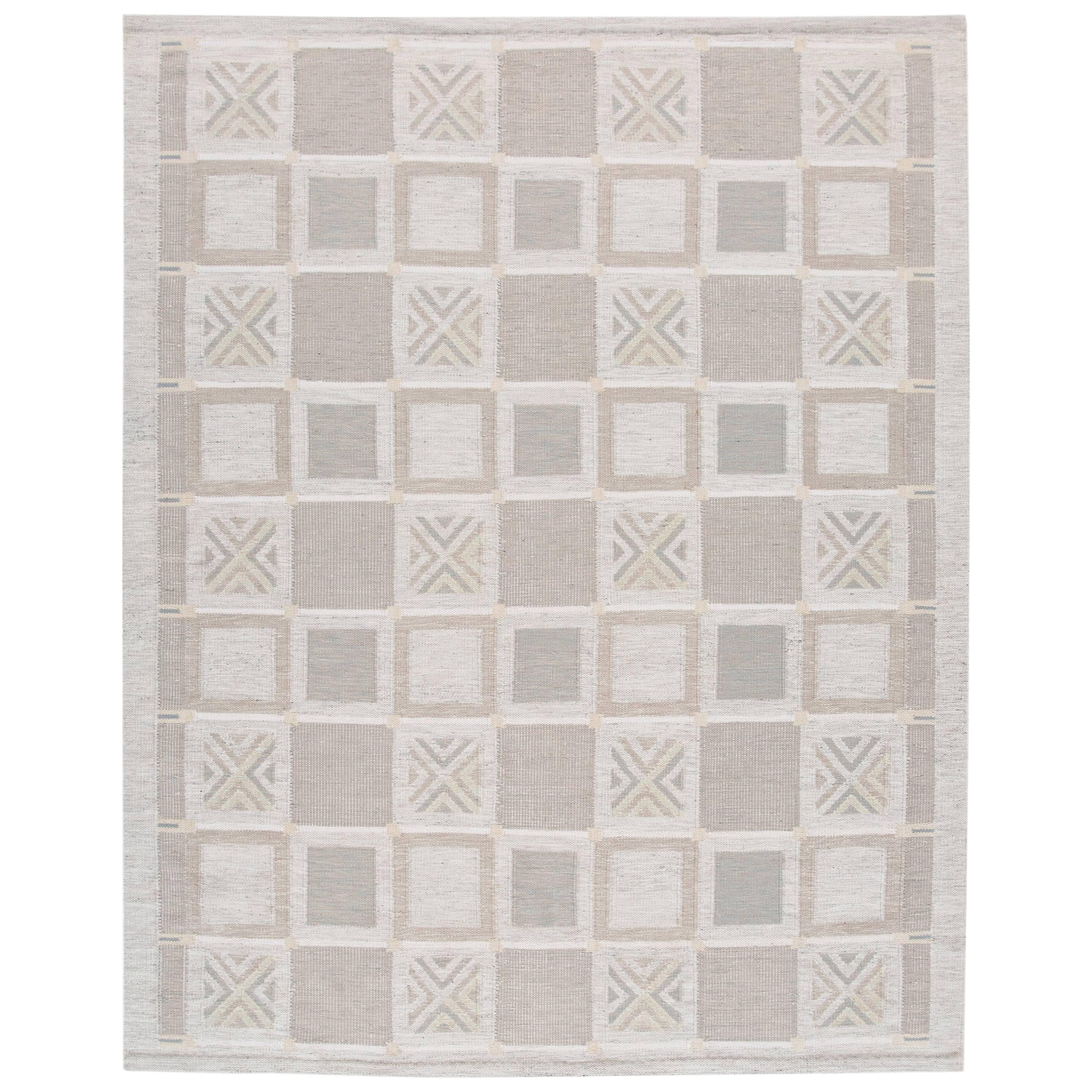 Modern Scandinavian Style Rug For Sale at 1stDibs