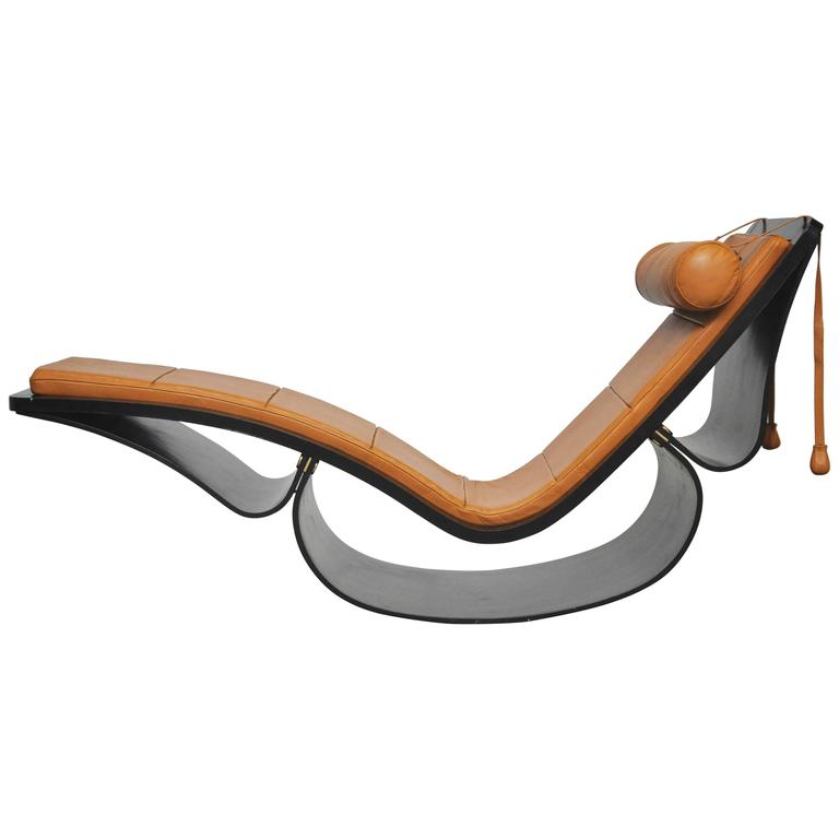 Original "Rio" Rocking Chaise by Oscar Niemeyer For Sale at 1stdibs