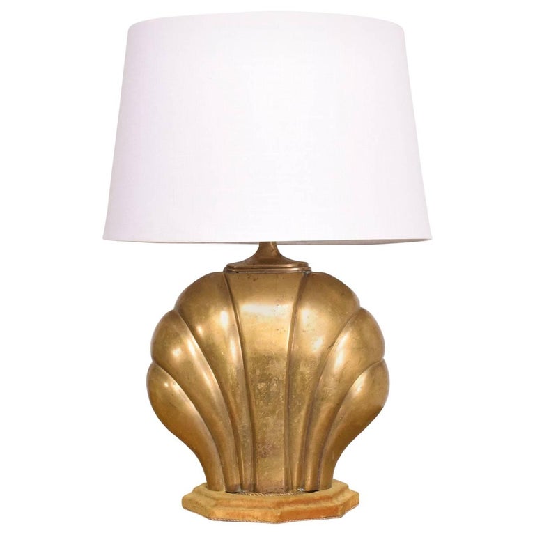 Hollywood Regency Sea Shell Table Lamp in Brass For Sale at 1stDibs ...