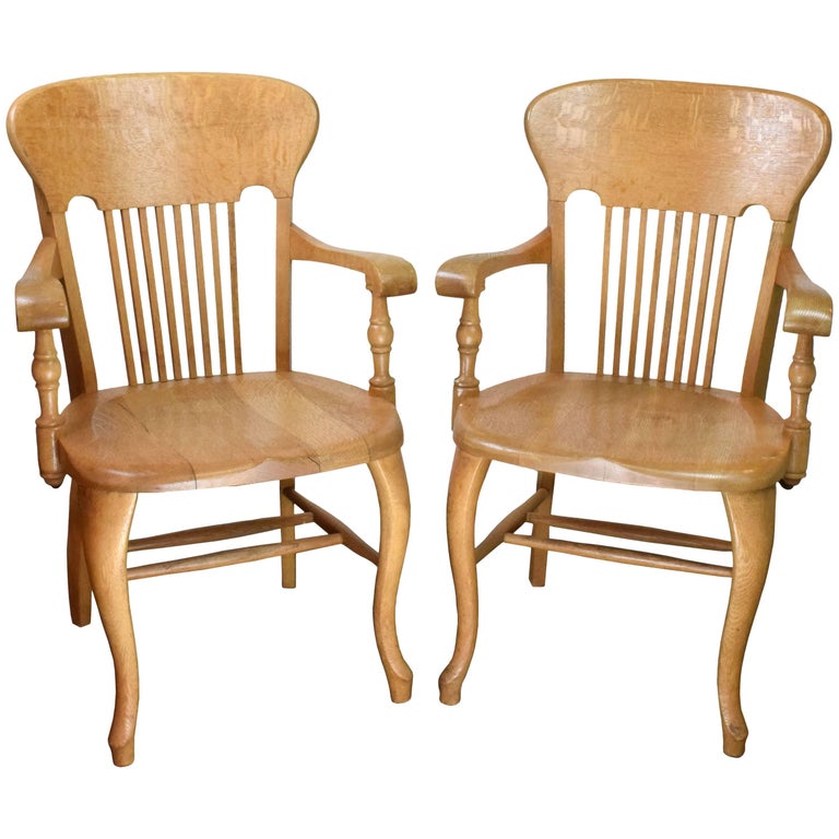 Quartersawn Oak Courtroom Chairs at 1stDibs