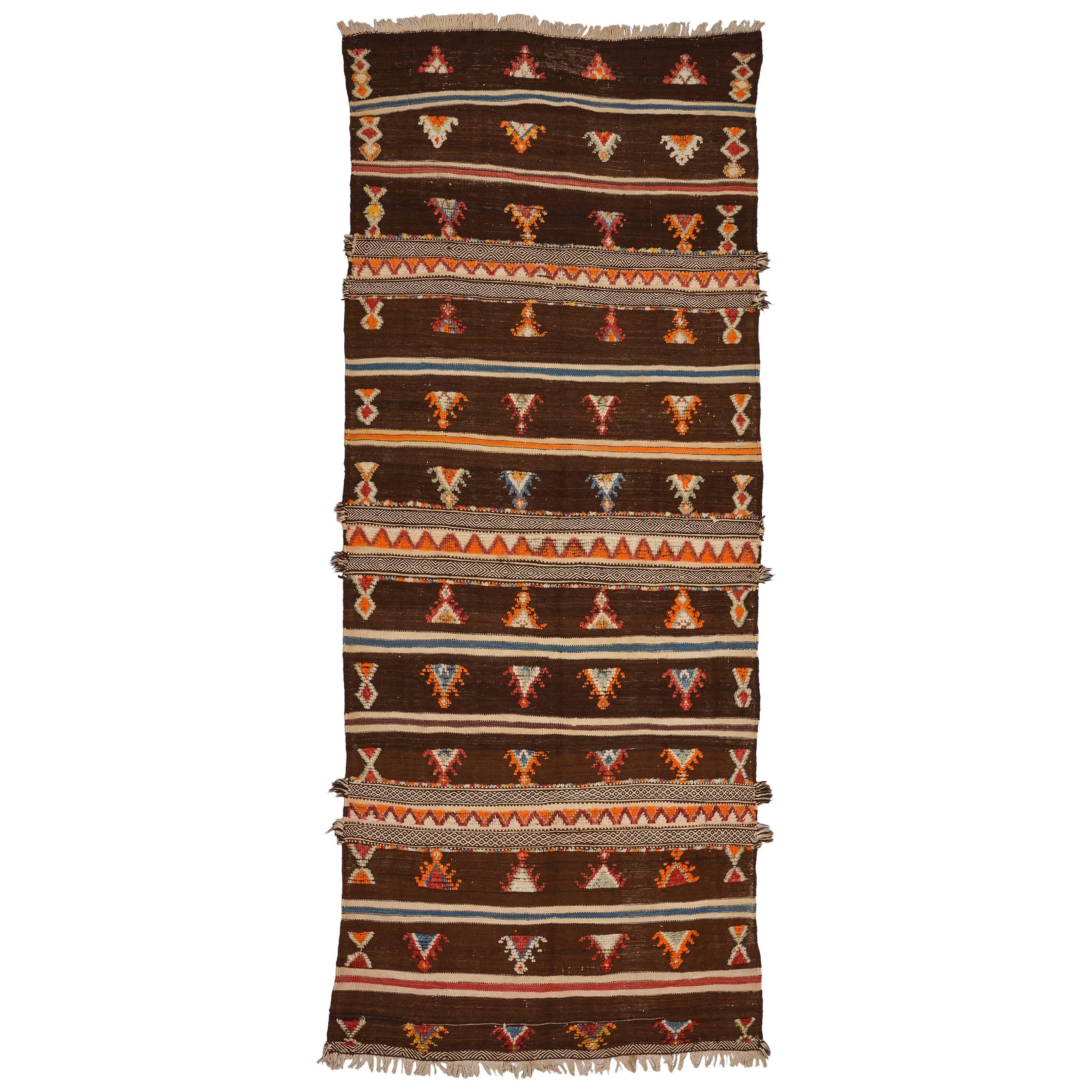 681 - Vintage Tribal African Rug, 20th Century For Sale at 1stDibs