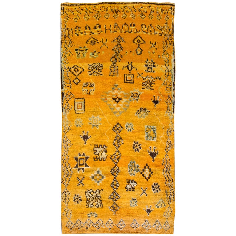 Simply Beautiful Vintage Moroccan Rug at 1stDibs
