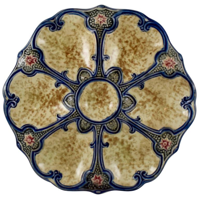 19th Century French Faïence Majolica Glazed Starfish Oyster Plate at ...