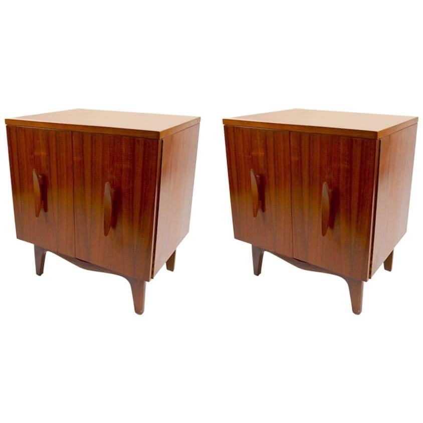 Pair of Mid-Century Nightstands at 1stDibs