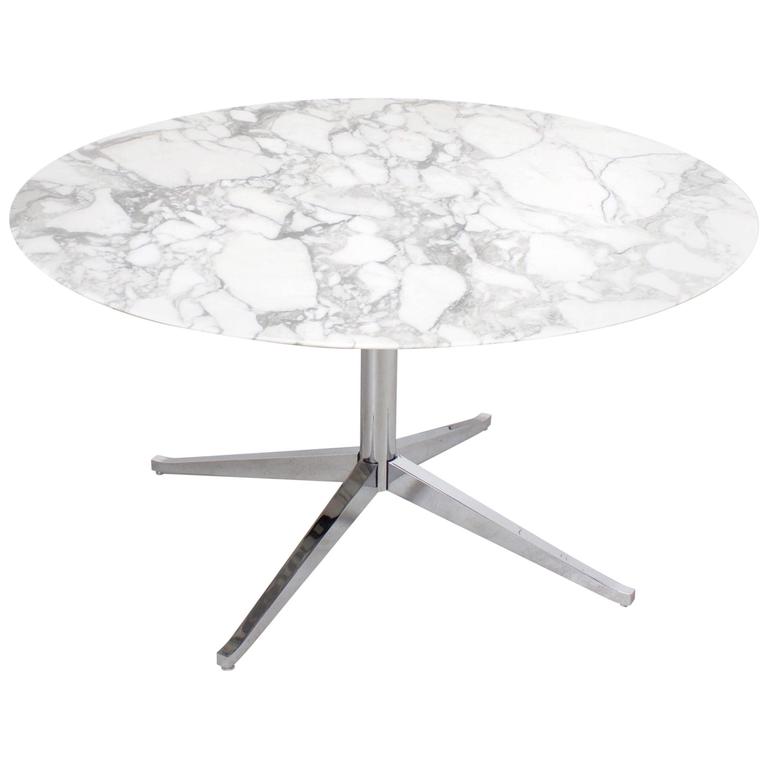 Florence Knoll Round Marble Dining Table for Knoll International at 1stDibs
