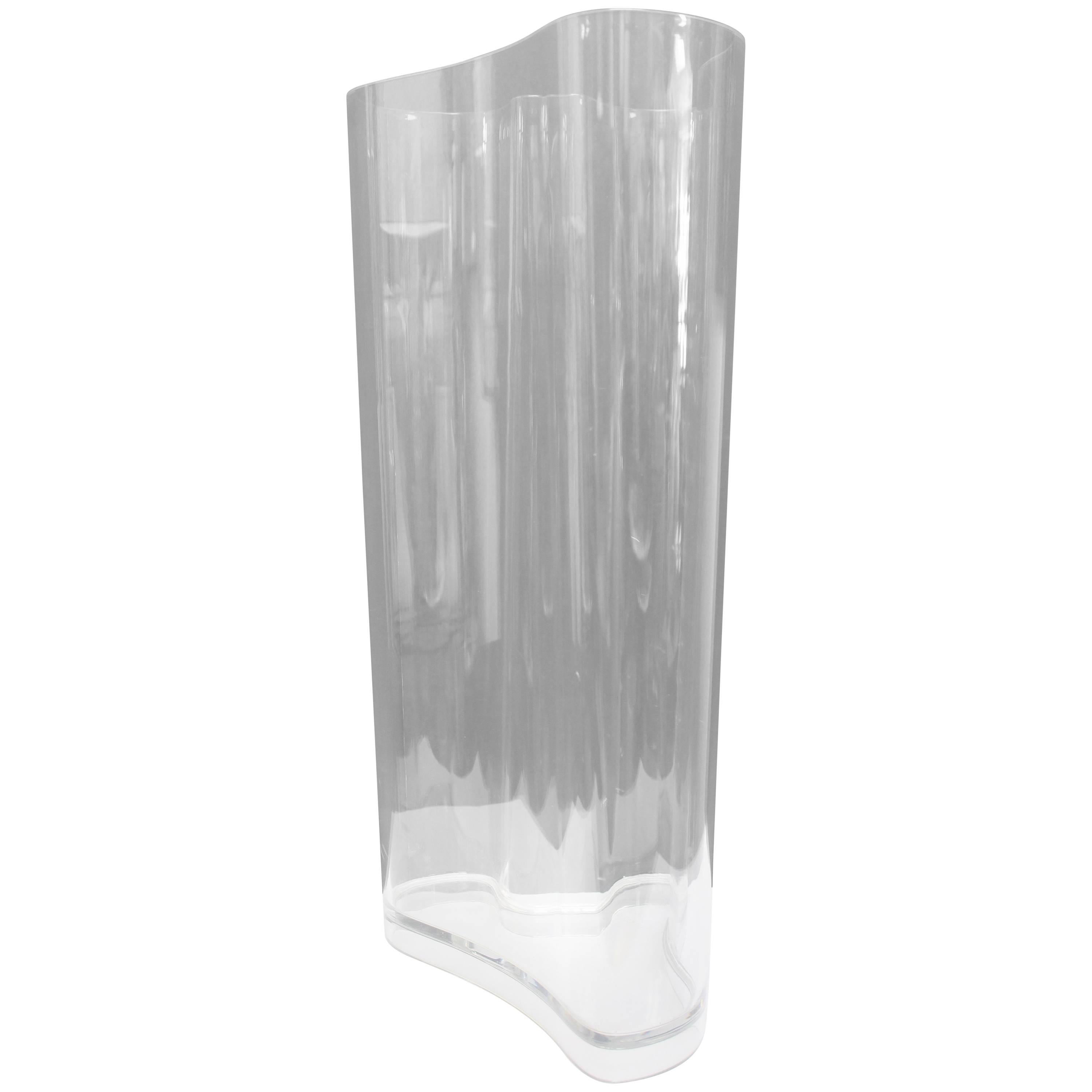 Acrylic Vase by Guzzini, Italy For Sale at 1stDibs