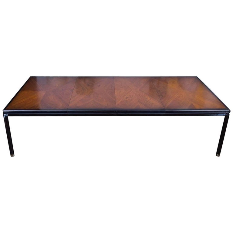 John Stuart Walnut and Mahogany Dining Table For Sale at 1stdibs