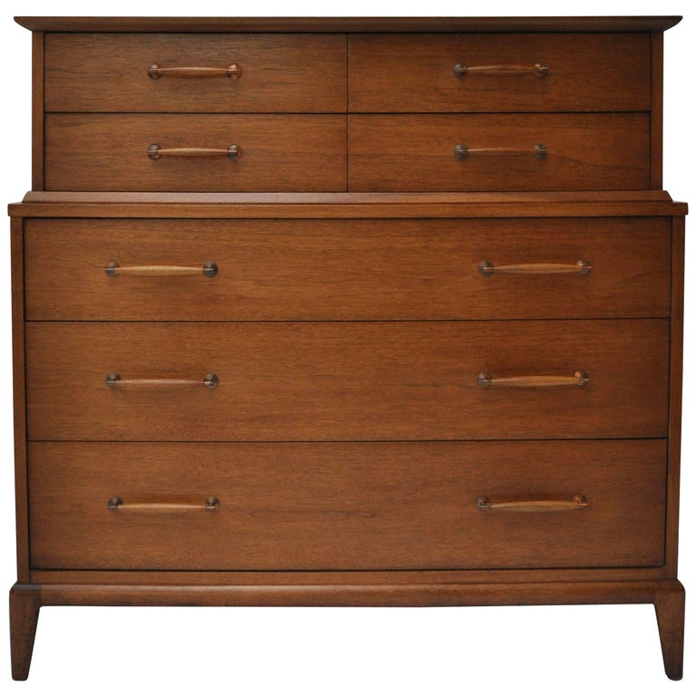 Mid-Century Henredon Chest at 1stDibs