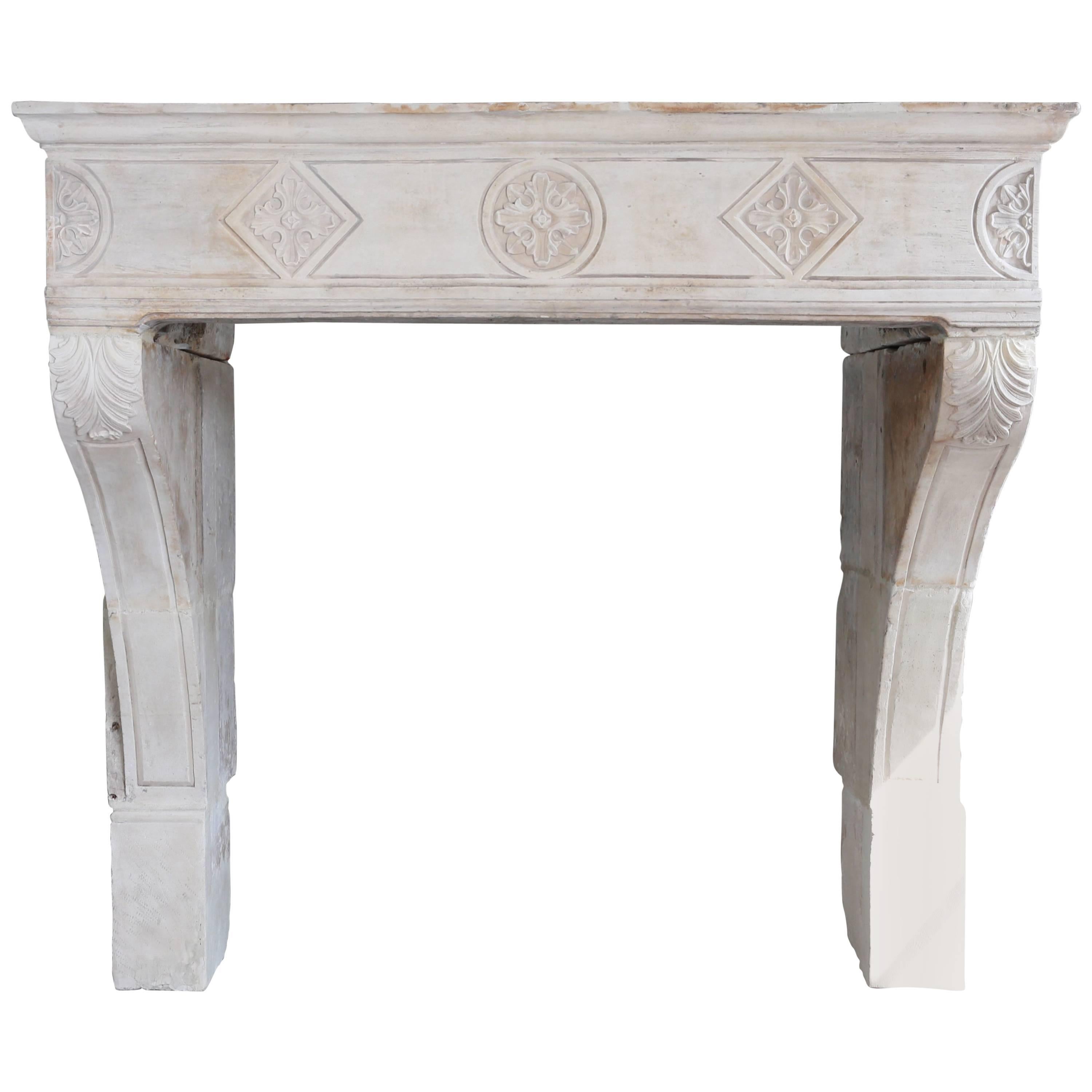Unique and Exclusive Fireplace from the 18th Century For Sale at 1stDibs