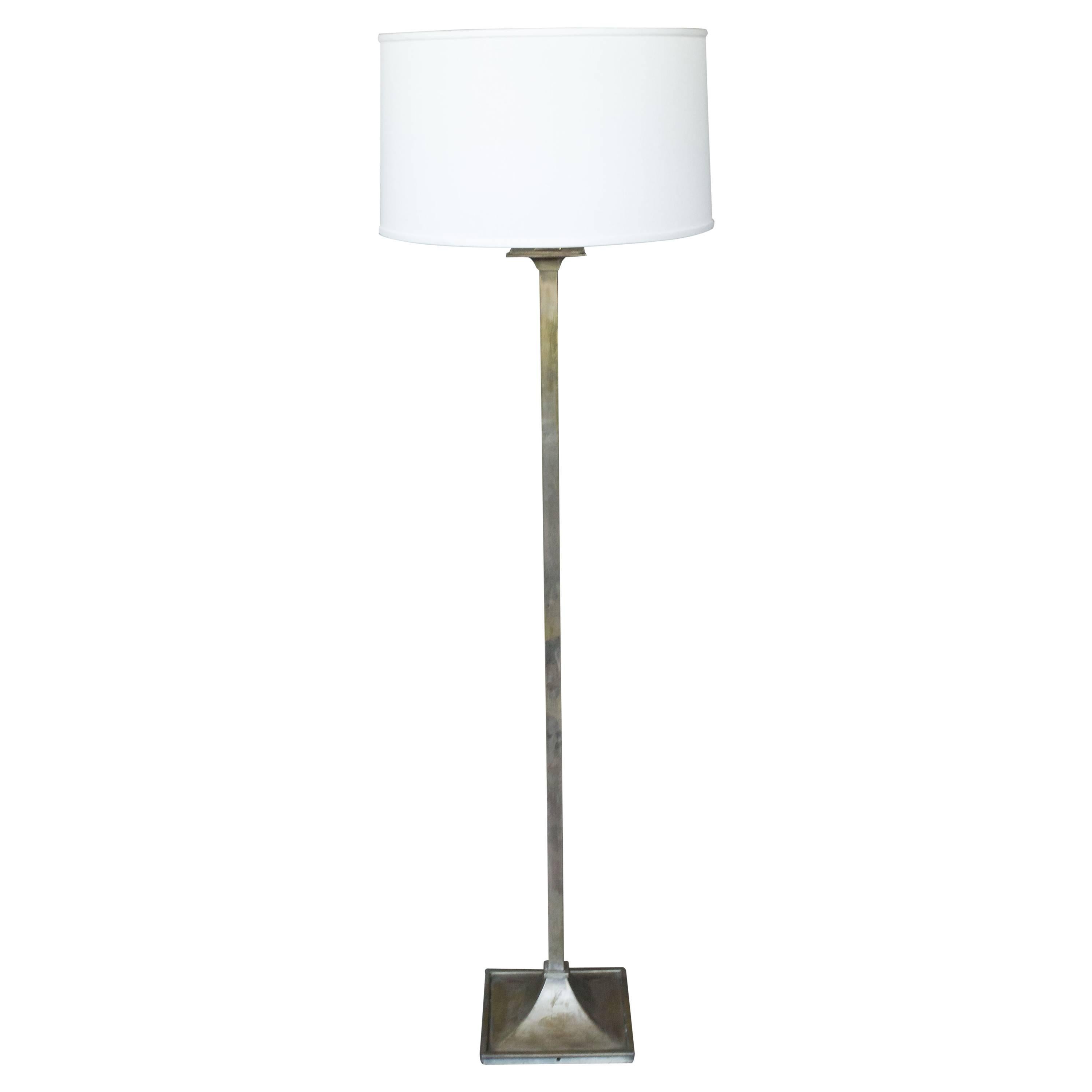 Mid-Century Modern Large Finial Shape Floor Lamp For Sale at 1stDibs