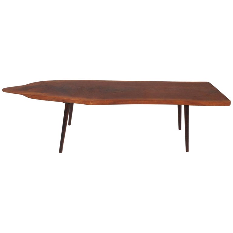 Mid-Century Modern Tree Slab Coffee Table For Sale at 1stDibs