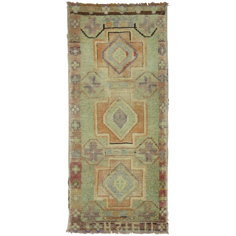 Vintage Turkish Rug For Sale at 1stdibs