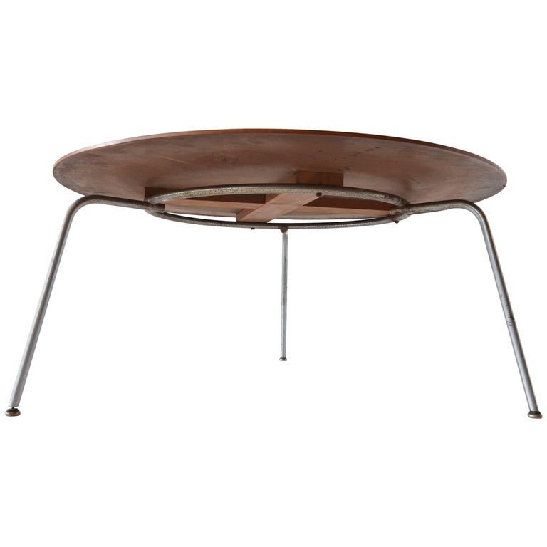Charles Eames Prototype Three-Leg Coffee Table, circa 1946 For Sale at 1stDibs