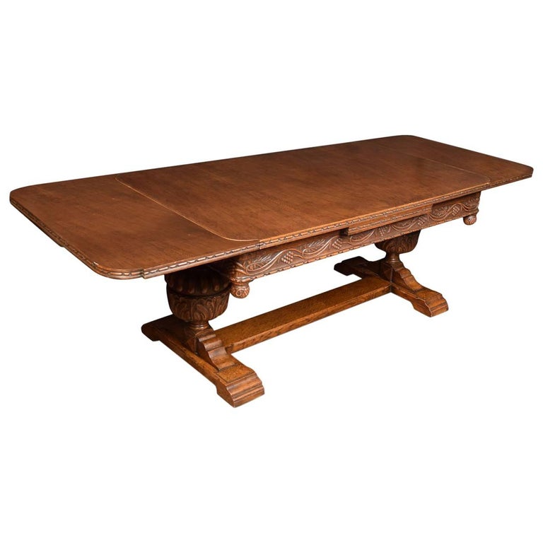 Impressive Oak Draw-Leaf Table of Generous Proportions at 1stDibs