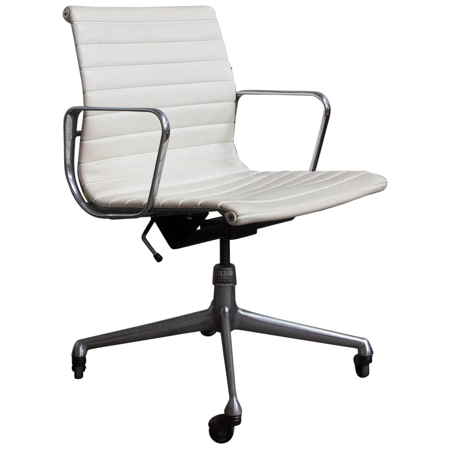 1958 Ray And Charles Eames White Vinyl Adjust Tilt Office Chair Four 1958 Ray And Charles Eames White Vinyl Adjust Tilt Office Chair Four