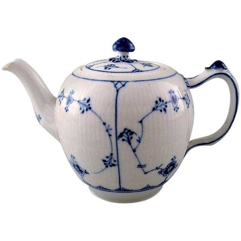 Royal Copenhagen Porcelain Blue Fluted Plain Tea Pot No. 1/258 at 1stDibs