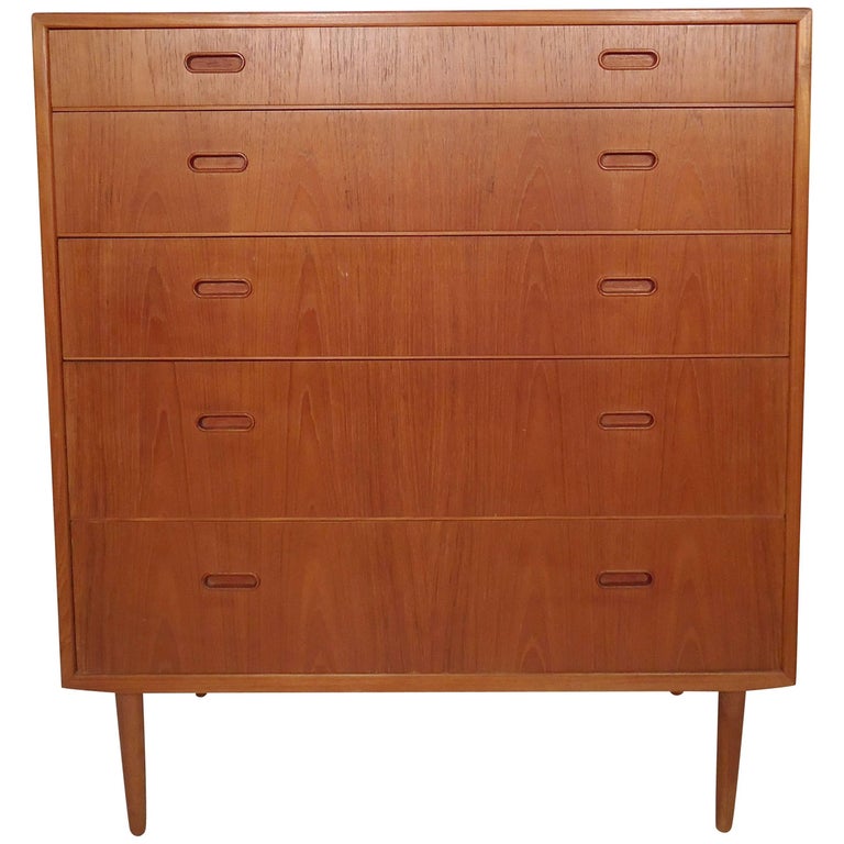 Teak Midcentury Chest of Drawers For Sale at 1stDibs
