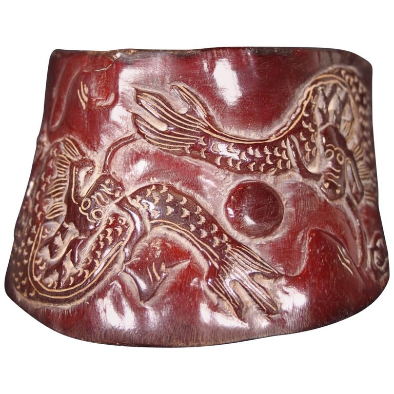 20th Century Chinese Carved Horse Hoof Dragon Motif For Sale at 1stDibs