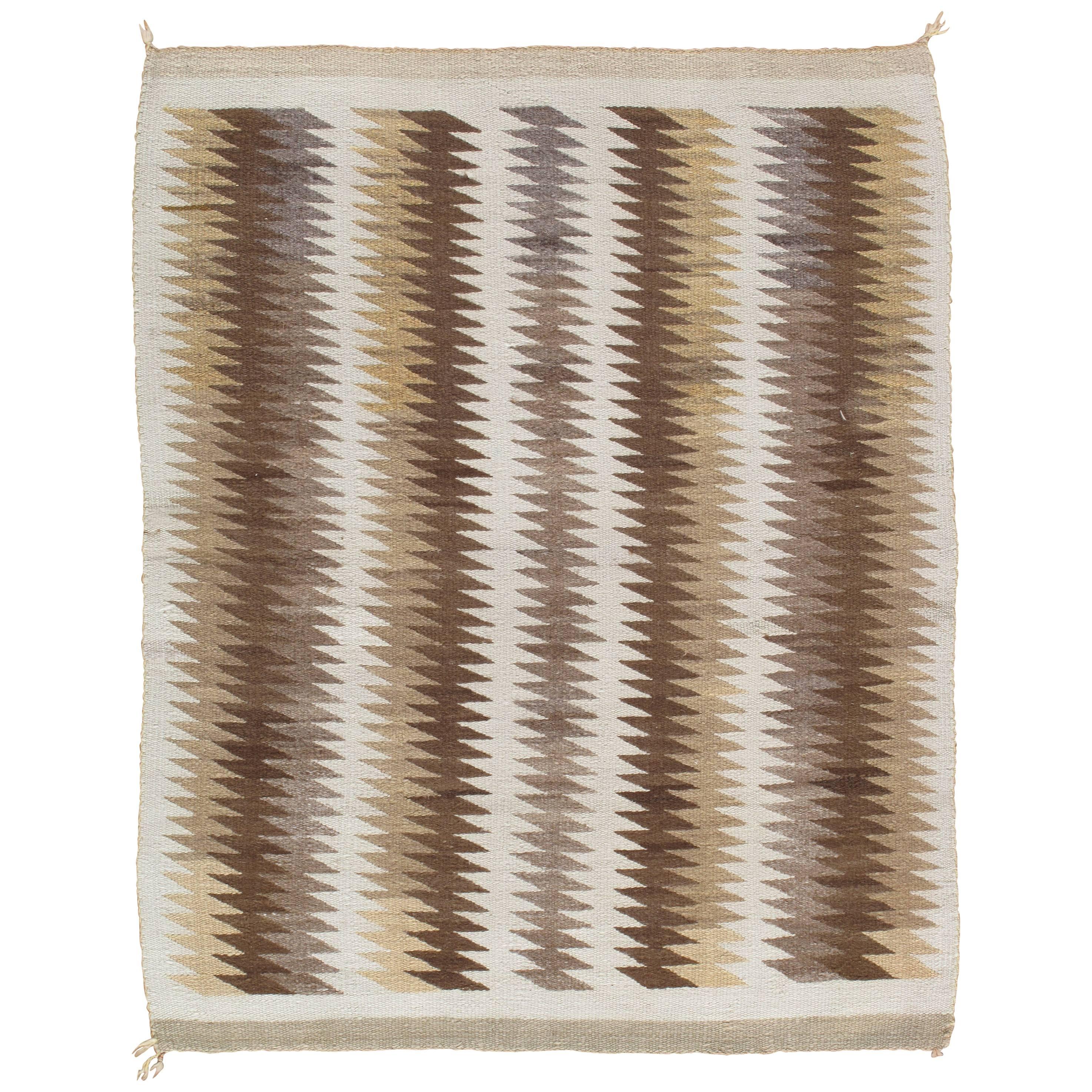 Native American Rugs and Carpets - 126 For Sale at 1stdibs