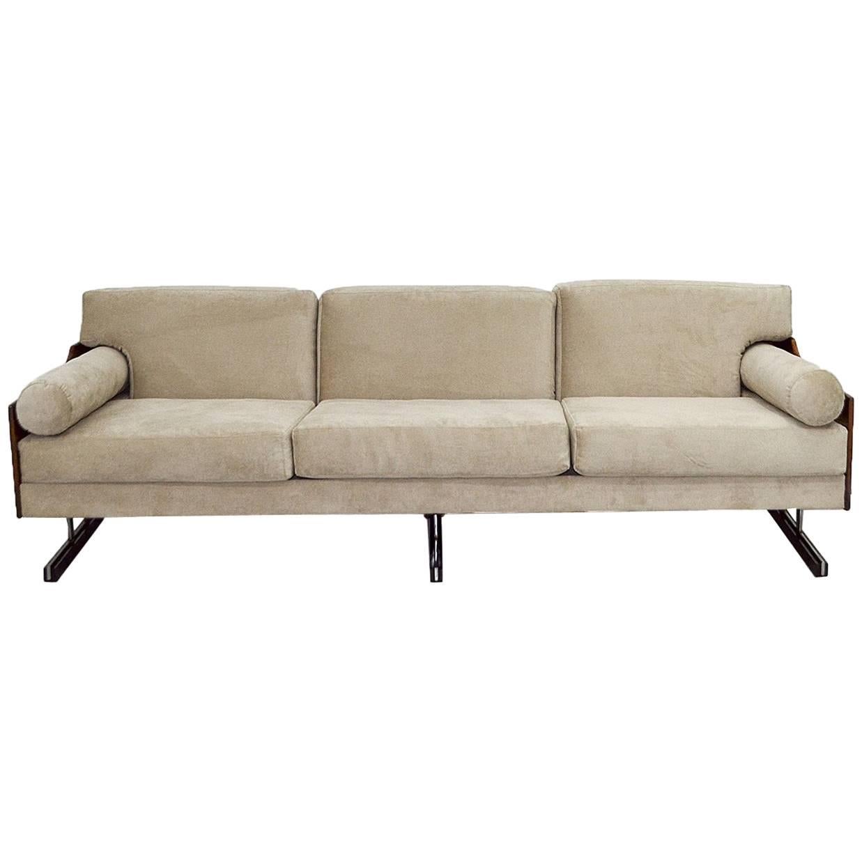 Midcentury Brazilian Sofa in Jacarandá by L'Atelier at 1stDibs