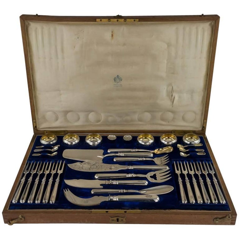 ANTIQUE 20thC IMPERIAL RUSSIAN SOLID SILVER CAVIAR and FISH CUTLERY SET ...