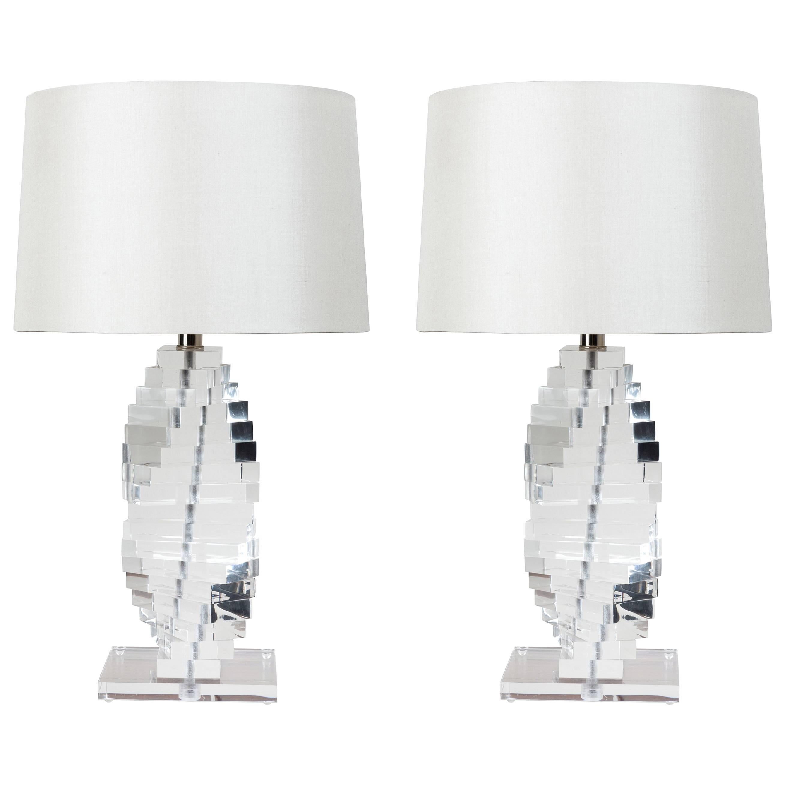 MidCentury Lucite Table Lamps For Sale at 1stDibs