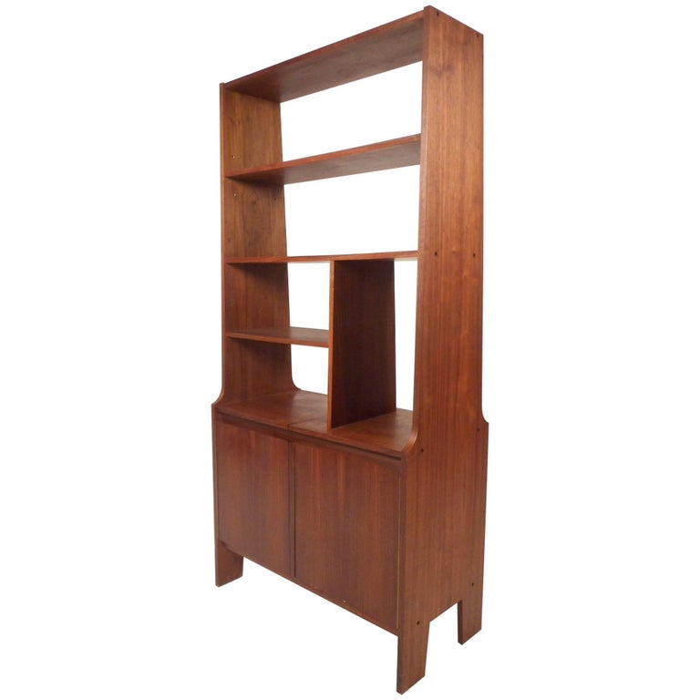 Vintage Modern Walnut Room Divider For Sale at 1stDibs