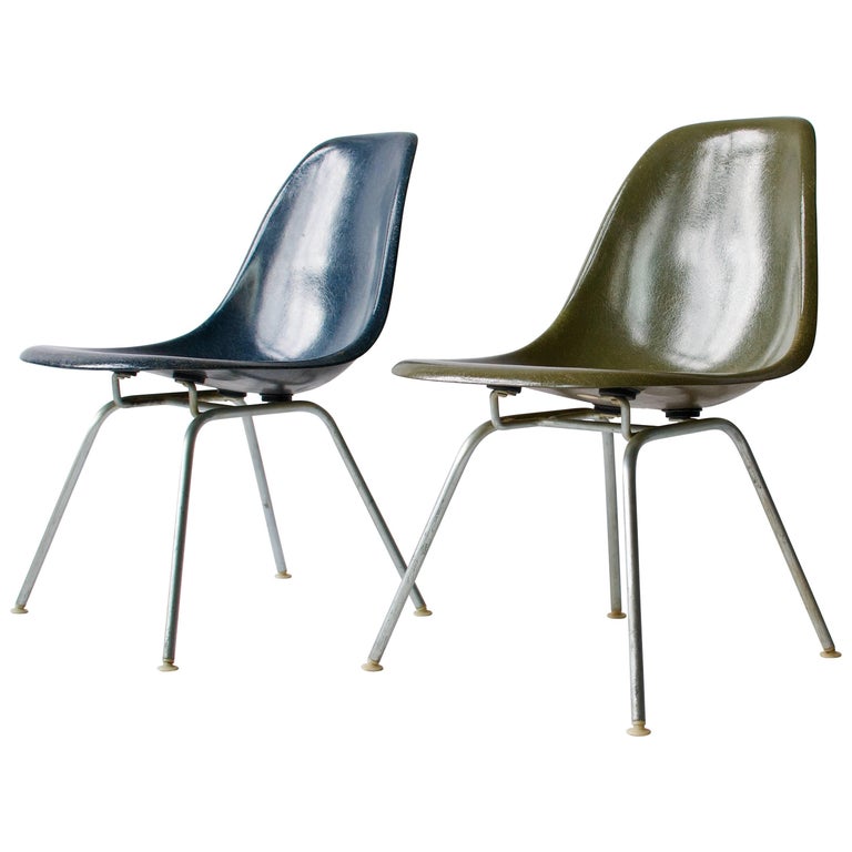 Pair of Charles Eames Shell Chairs with Lounge Base For Sale at 1stDibs