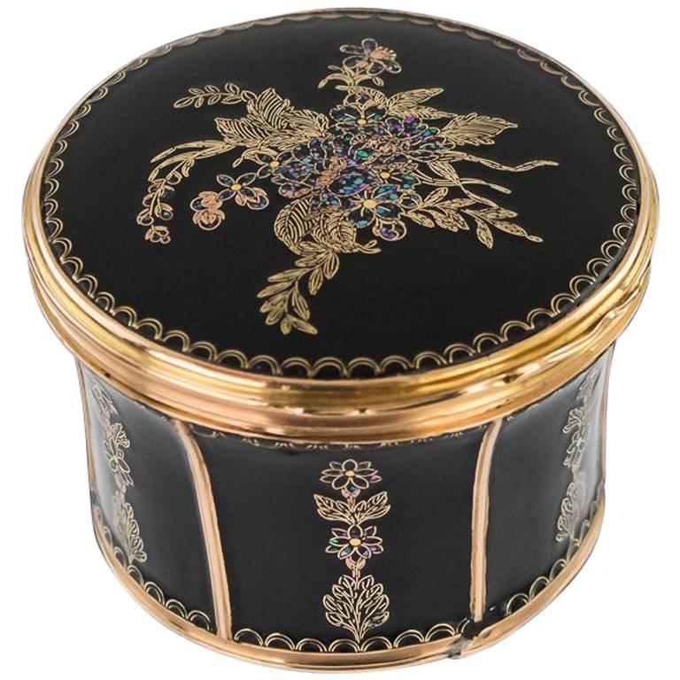 Antique 19th Century French 18-Karat Gold-Mounted Snuff Box, circa 1800 ...