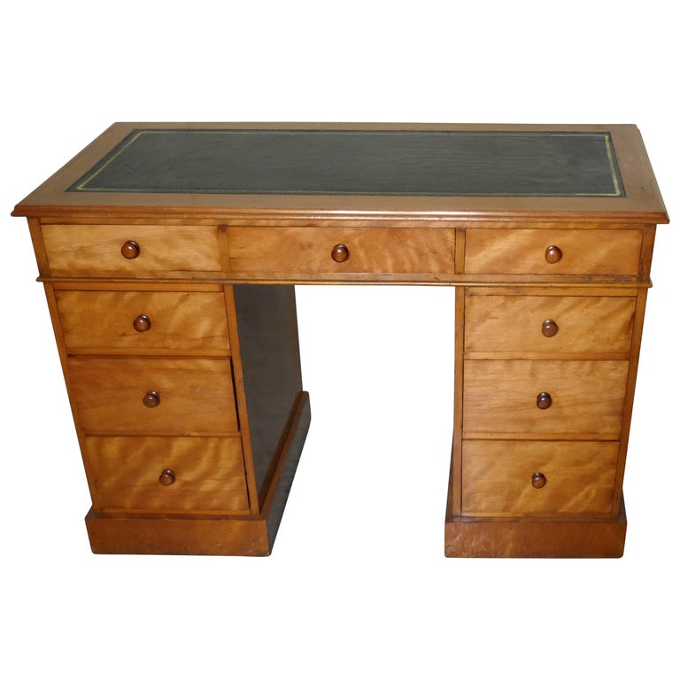 Victorian Birch Pedestal Desk For Sale at 1stDibs