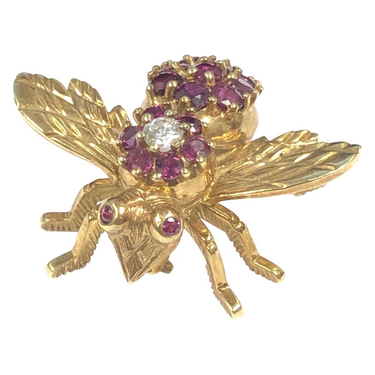 Herbert Rosenthal Large Gold Ruby and Diamond Iconic Bee Brooch For ...