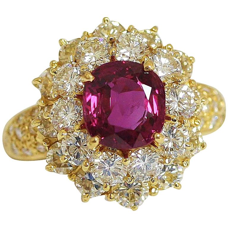 Crimson Red Ruby Diamond Gold Ring For Sale at 1stDibs