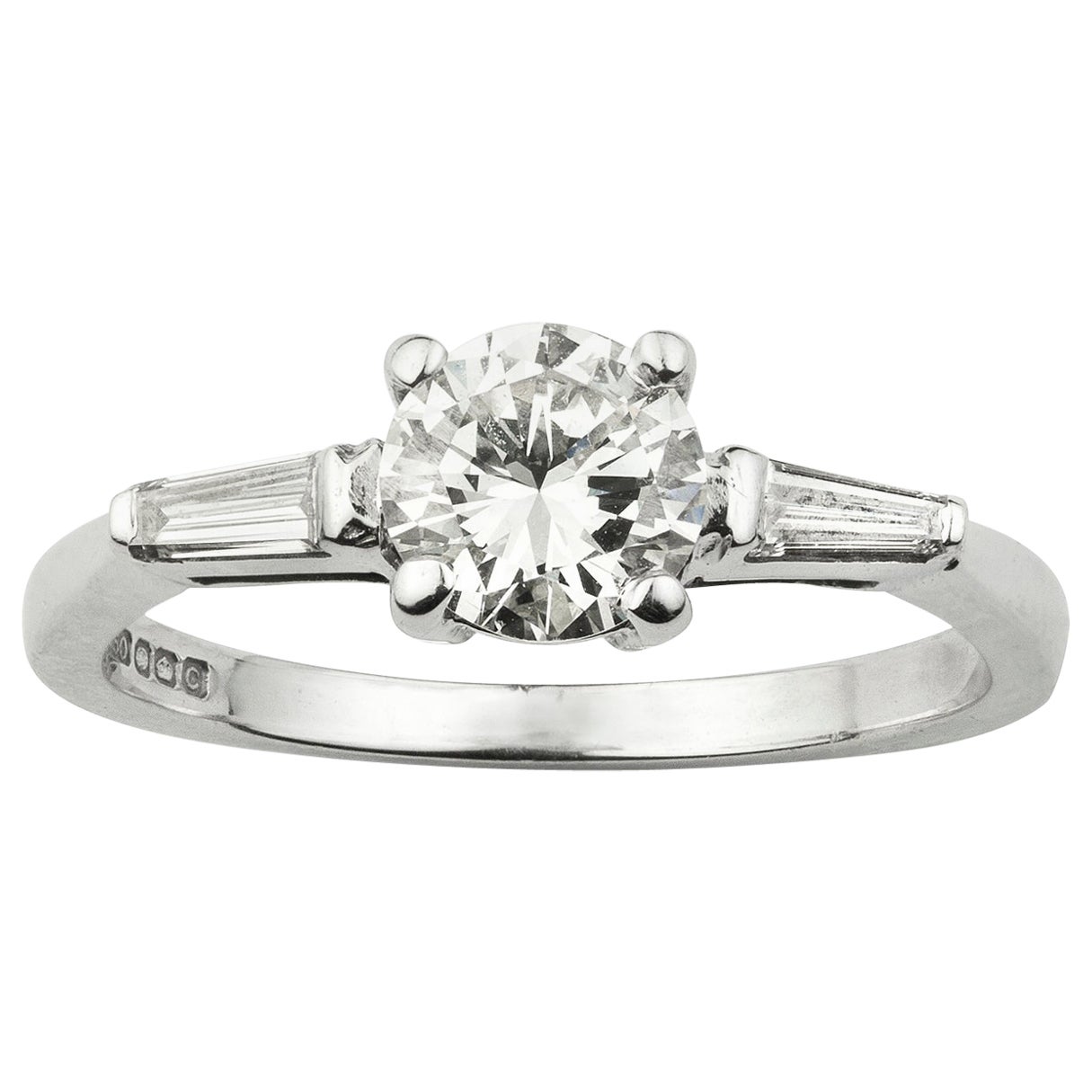 Single Stone Solitaire Diamond Ring For Sale at 1stDibs