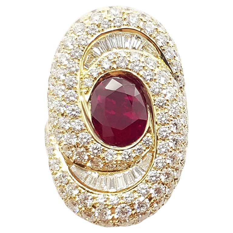 Ruby with Diamond Ring Set in 18 Karat Gold Settings For Sale at 1stDibs
