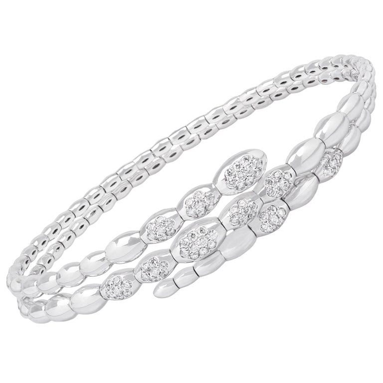 Double Circle 18k White Gold and Diamonds Spring Bracelet For Sale at ...