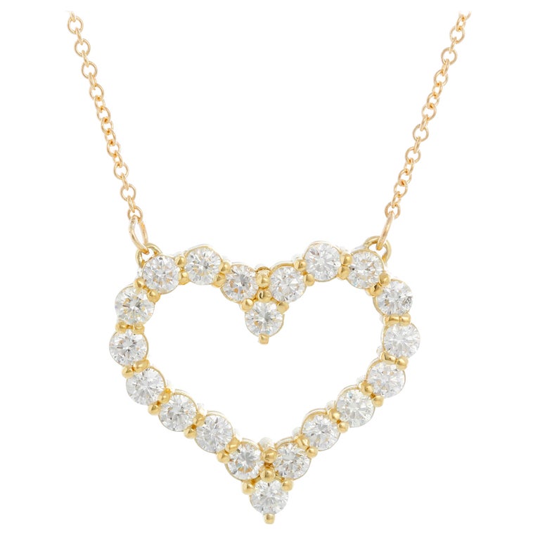 18K Yellow Gold Diamond Heart Necklace 3.22 Cts For Sale at 1stDibs