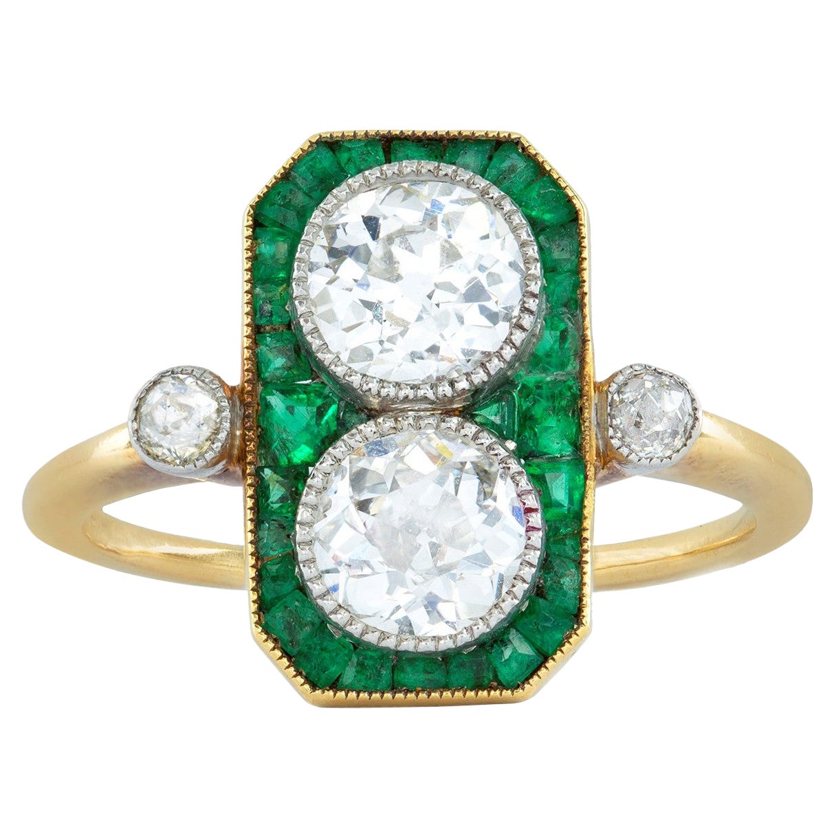 Art Deco Emerald and diamond ring For Sale at 1stDibs