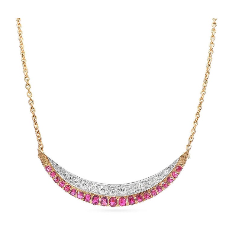 Collier ancien en forme de croissant de lune avec diamants et rubis ...