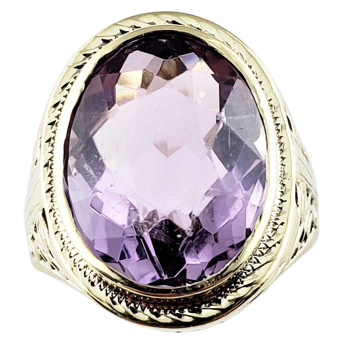 14 Karat Yellow Gold Amethyst Ring For Sale at 1stDibs | 14 karat gold ...