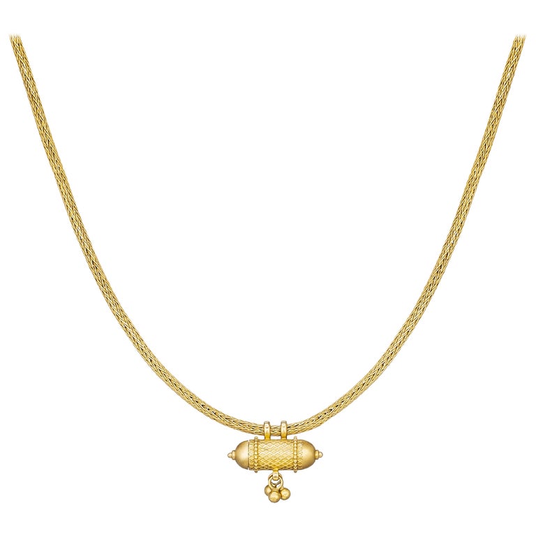 18 Karat Gold Rope Chain with Crafted and Engraved Amulet For Sale at ...