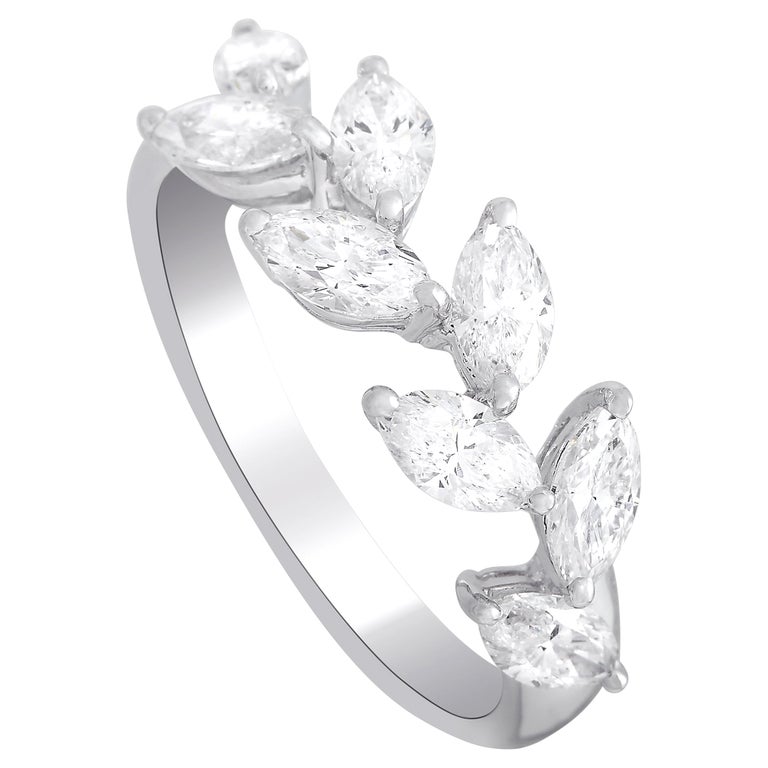 LB Exclusive 18K White Gold 1.88 Ct Diamond Laurel Wreath Ring at 1stDibs
