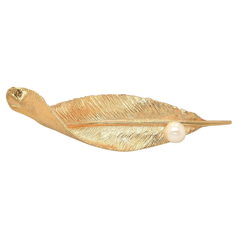 Classic 14K Gold Textures Feather Brooch Pin W/ Pearl in Yellow Gold ...