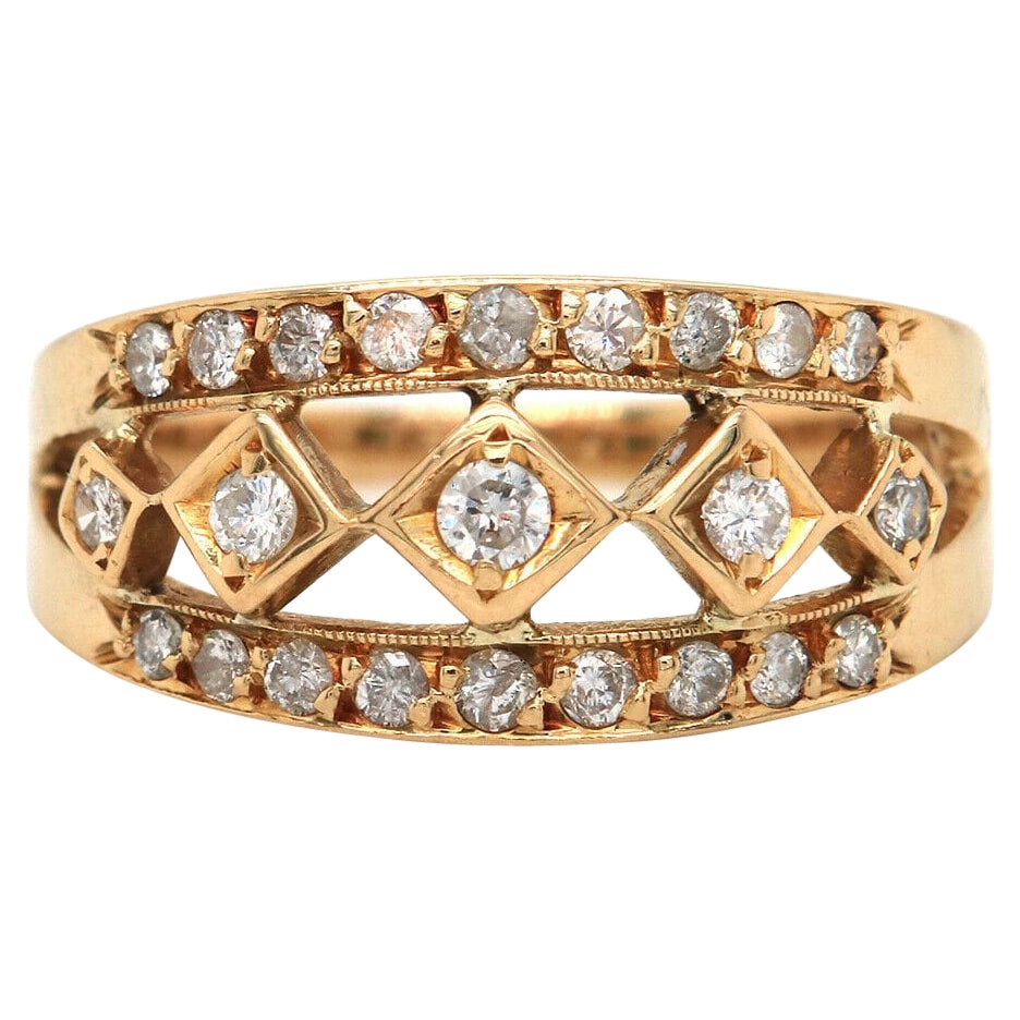 Versace Diamond Rolling Ring in 18K Yellow Gold For Sale at 1stDibs
